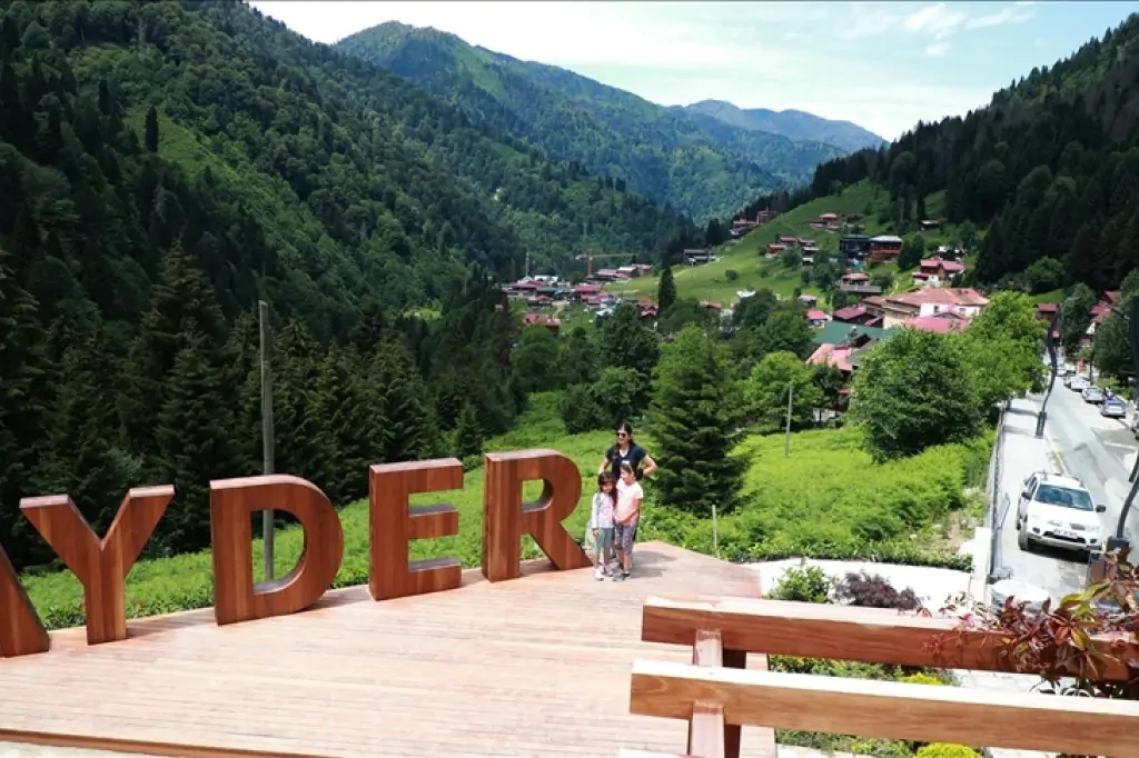 Rize Çıkışlı Huser Yaylası Turu - Doğaya Merhaba De